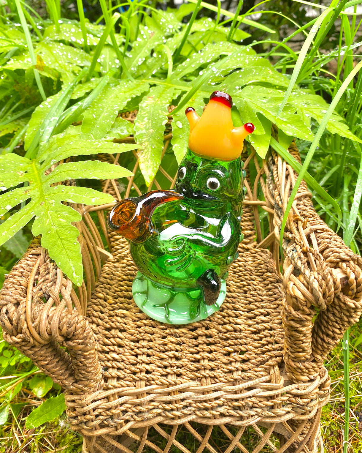 Glass the frog king pipe, hand made pipe, HP060KT – Apollo Glassworks